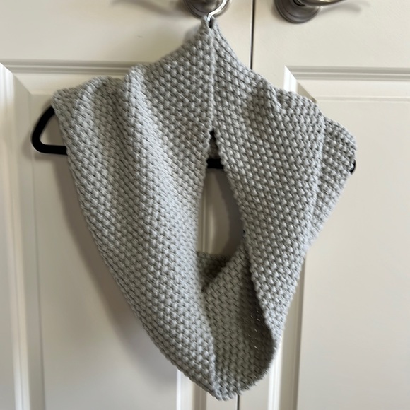 CAbi | Accessories | Cabi Cocoon Scarf | Poshmark